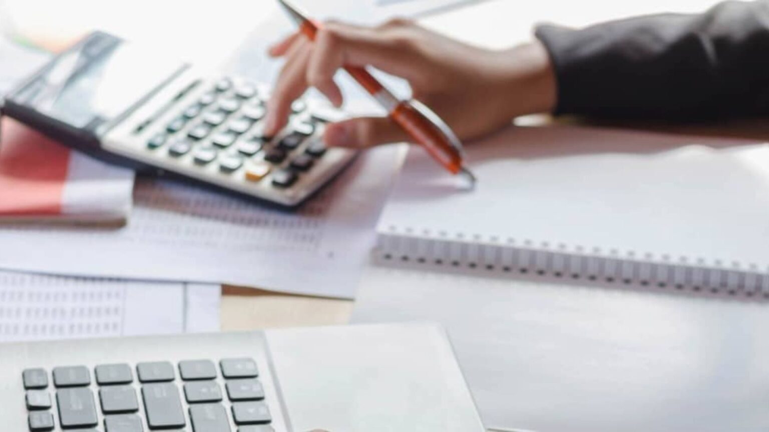 Why Cash Flow Problems Are Common in Oman & Bahrain - AlWasl Collection